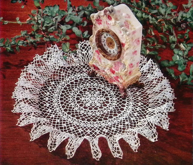 1950's Vintage Crochet Book - Ruffled Doilies - Round, Tatted, Oval ...