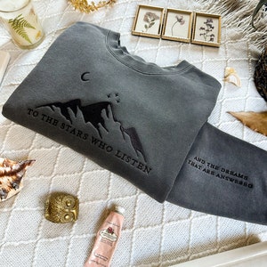 OFFICIALLY LICENSED ACOTAR Black Embroidered Sweatshirt Stars Acotar ...