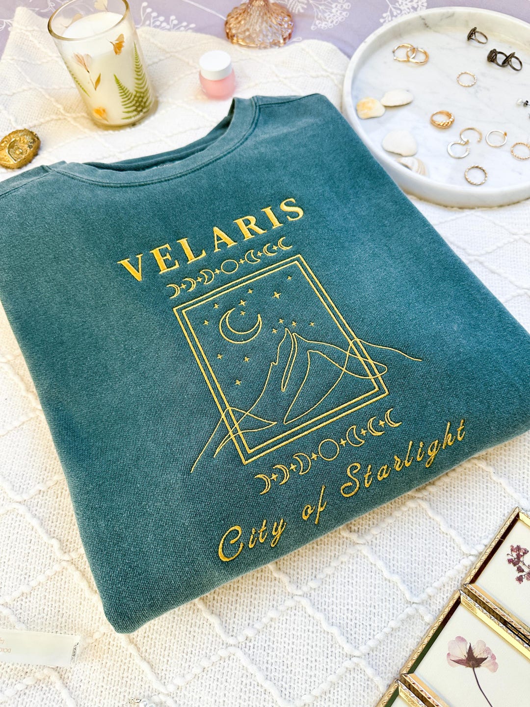 OFFICIAL ACOTAR Green Gold Velaris Embroidered Sweatshirt Acotar Merch ...