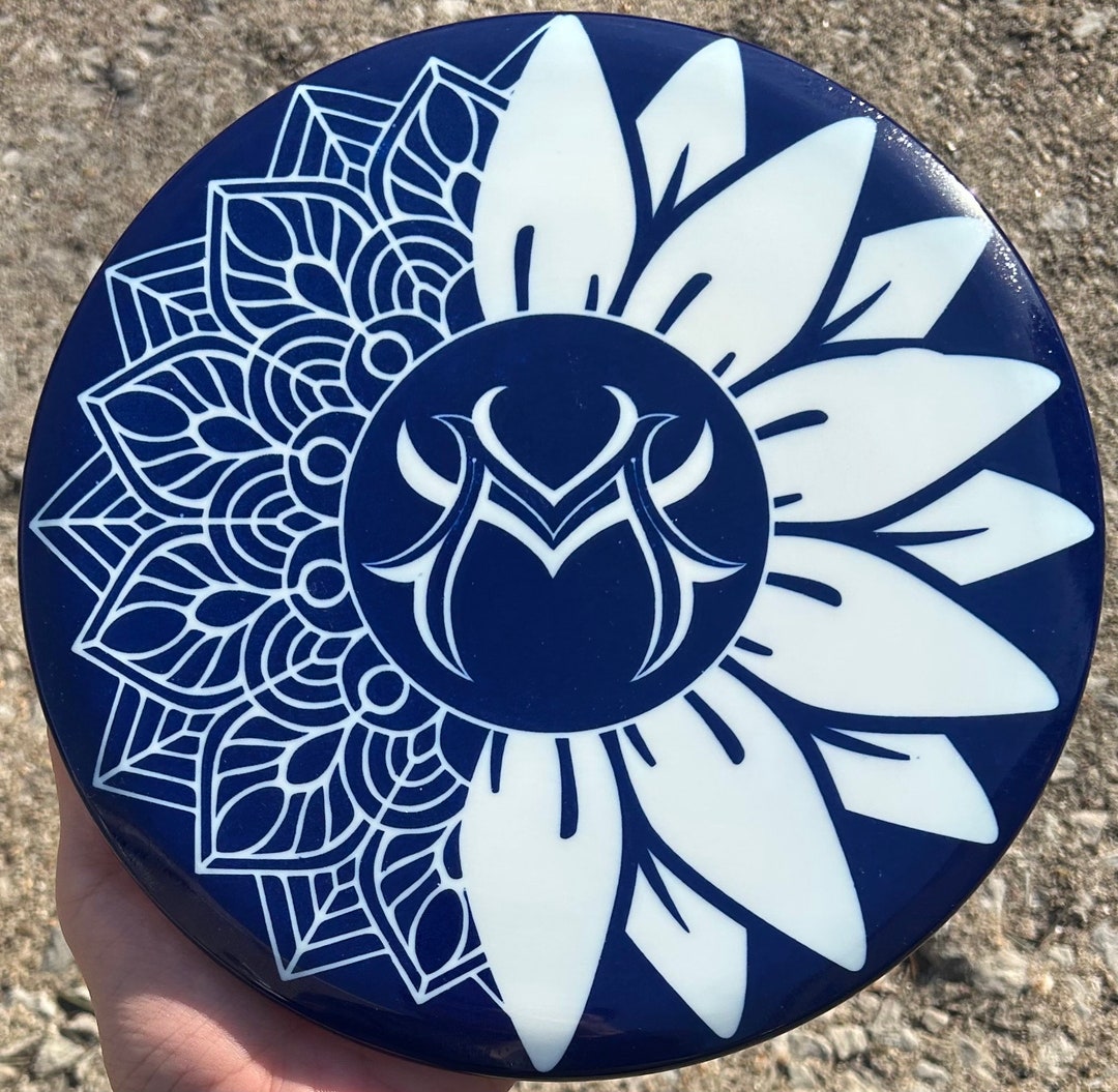 New Innova Bottom Stamp Star Mako3 Custom Disc Dye Midrange 173g Maria ...