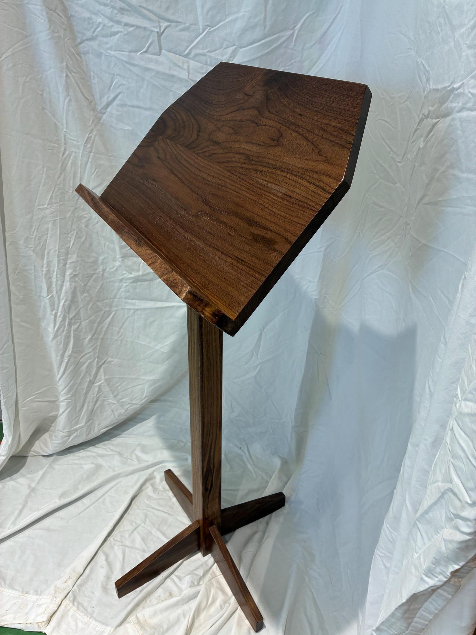 Music Stand: Modern Musician Gift - Etsy