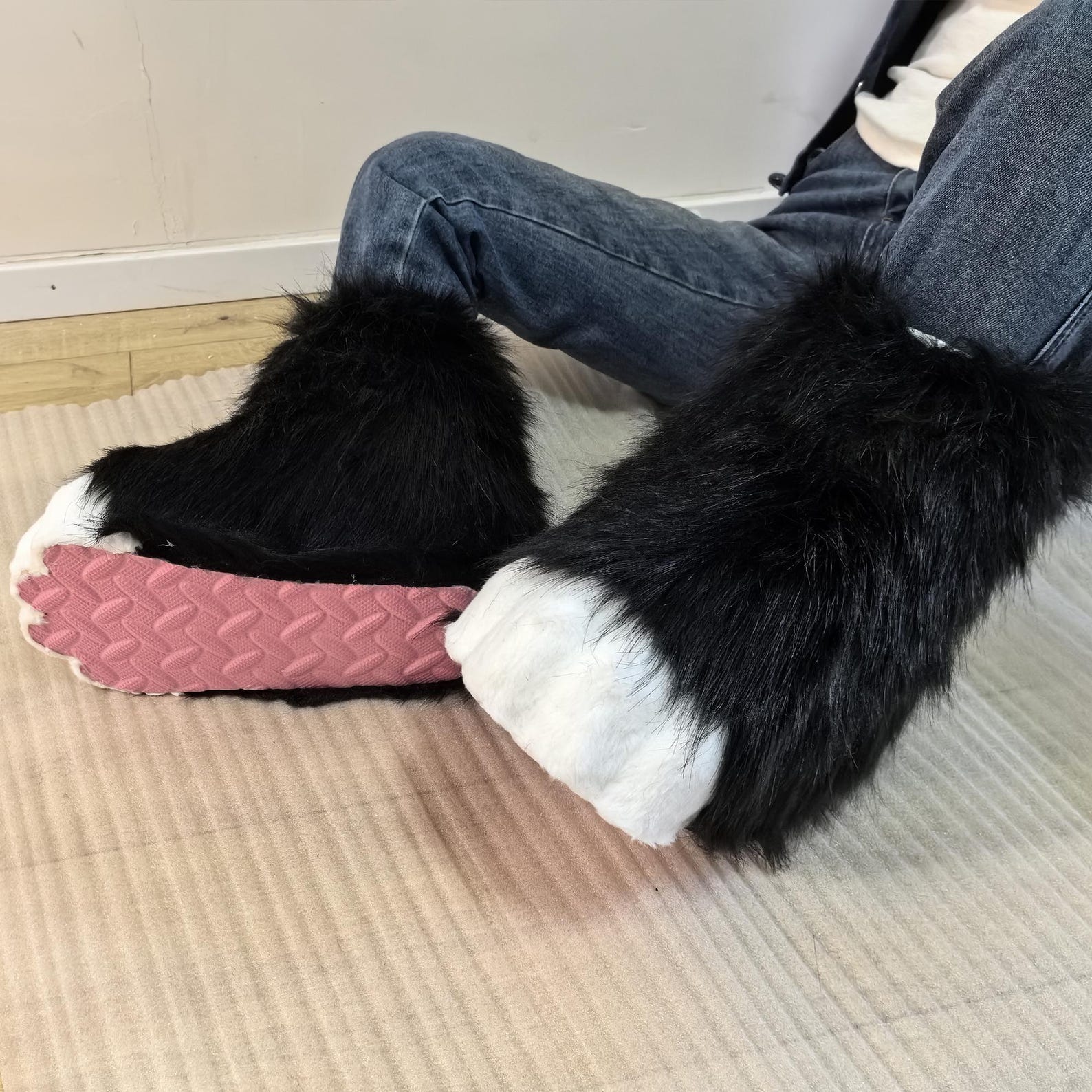 Black Fursuit Foot Paws : 4 Toed Furry Shoes - Commission Open ...