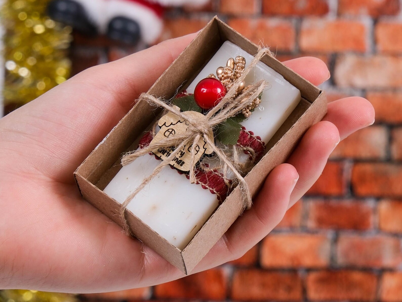Personalized Christmas Soap Favors, Holiday Scented Soap, Wooden Tag ...