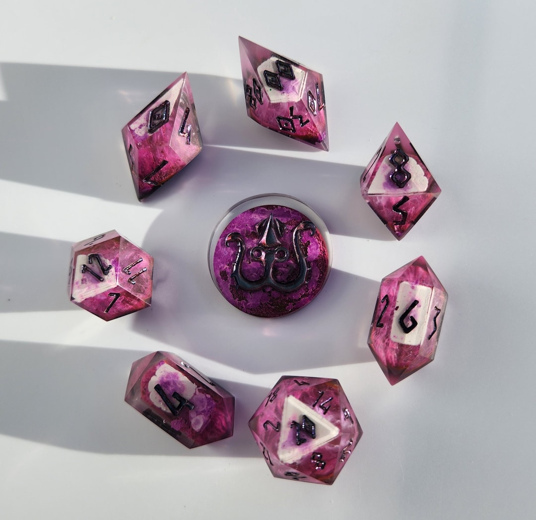 Mycelial Web 8 Piece Handmade Resin Dice Set, Polyhedral Dice - Etsy