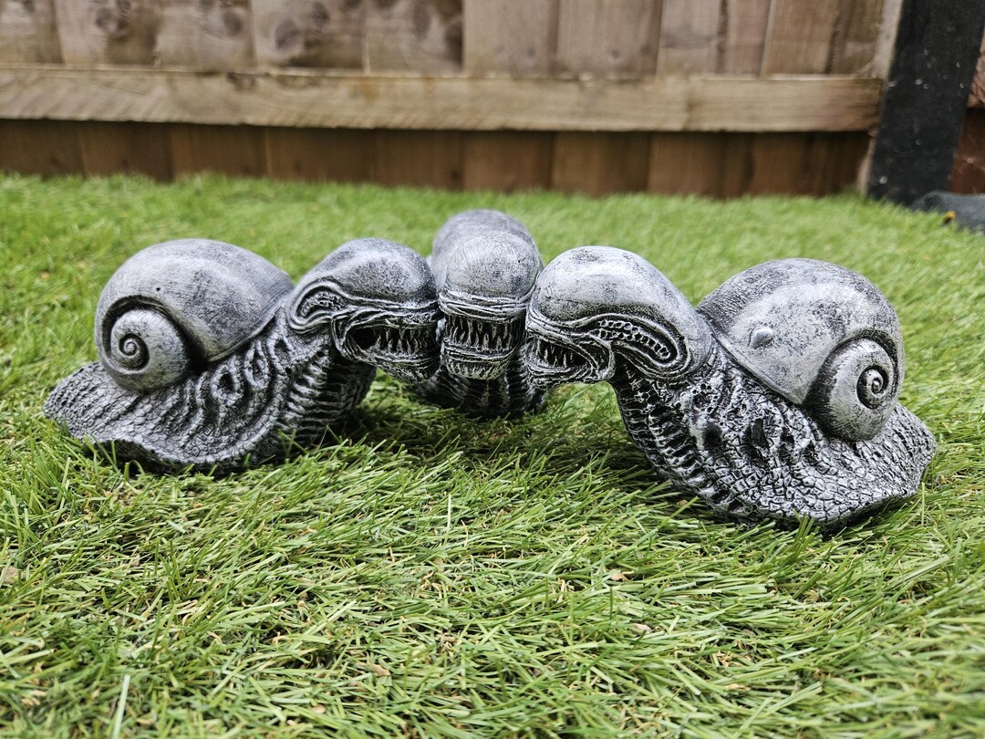 Alien Xenomorph Snail-triple Set-reconstituted Stone Garden Ornaments ...