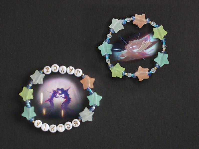Jayvik Bracelets - Arcane Themed Glow in the Dark Star Beaded Bracelet ...