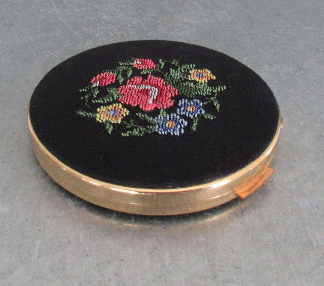 Vintage Petit Point Powder Compact in Box 1950s Gift - Etsy