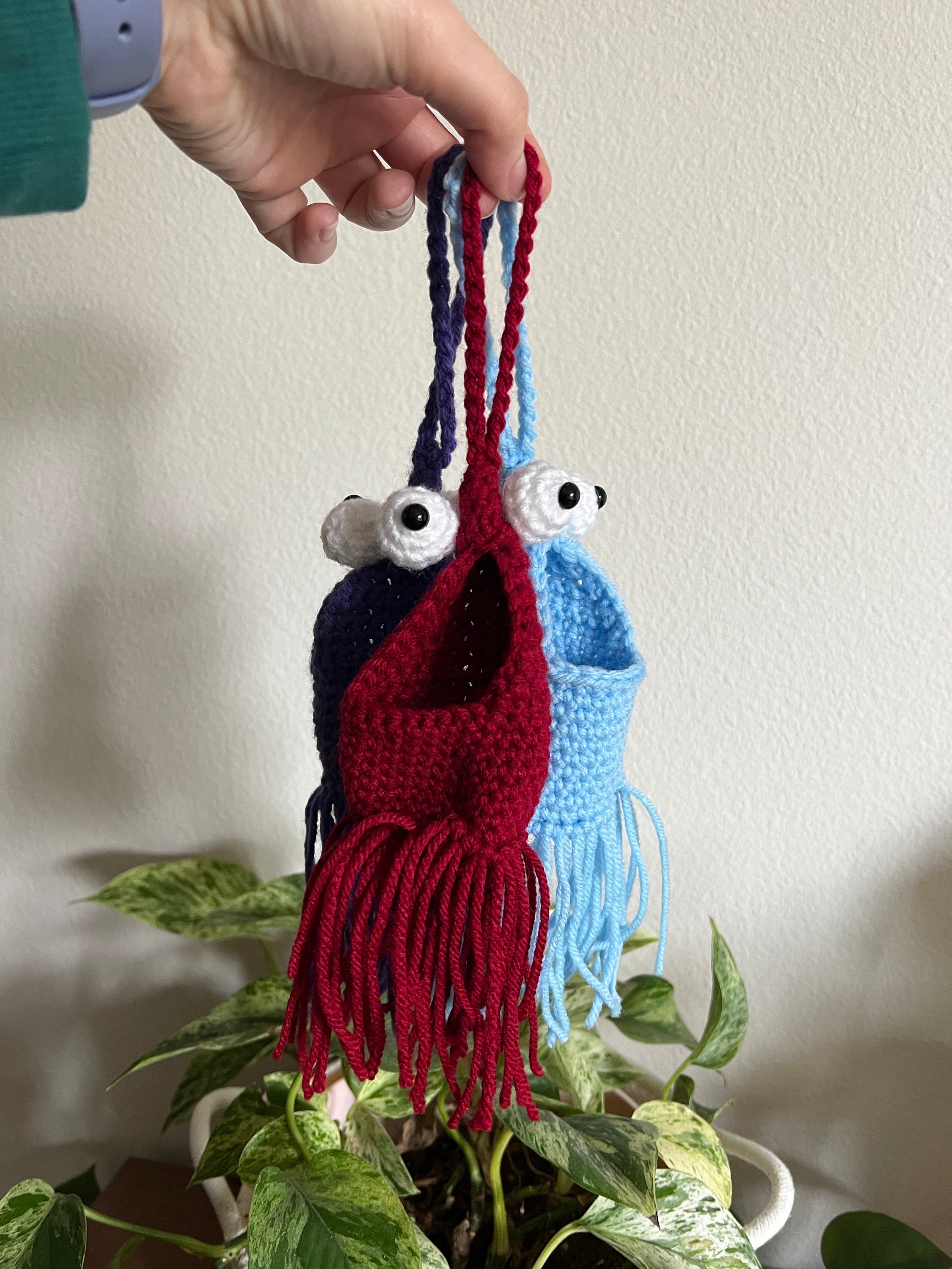 Crochet Alien Hanger | Crochet Alien Plant Hanger | Martian Hanger ...