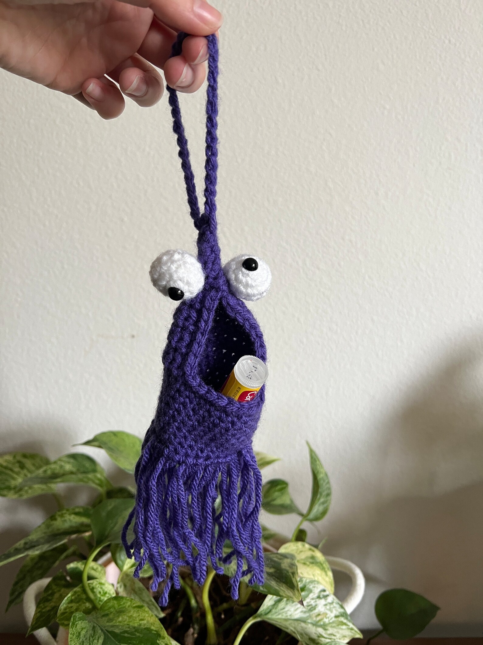 Crochet Alien Hanger | Crochet Alien Plant Hanger | Martian Hanger ...