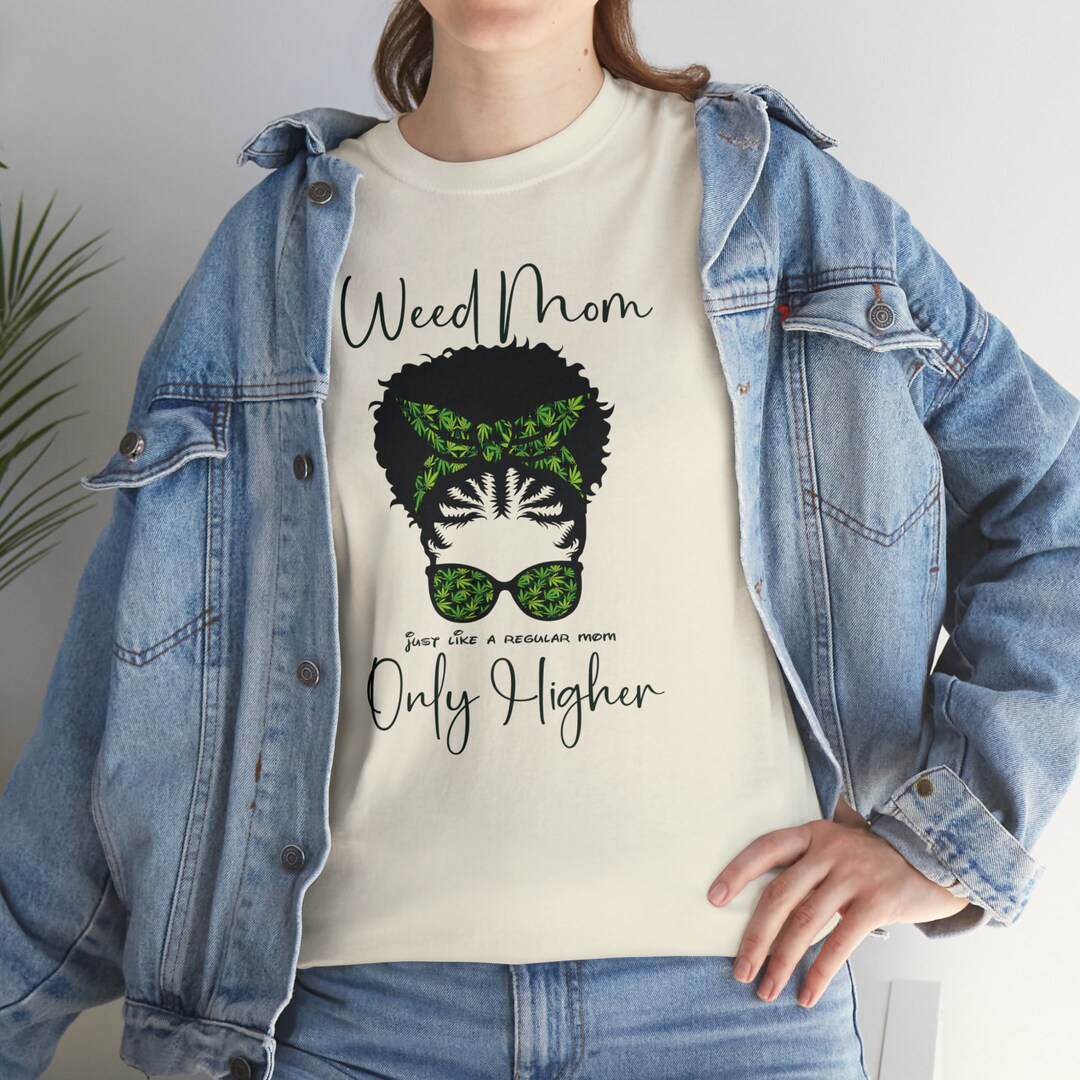 Weed Mom, Afro Messy Bun Weed Mom, Afro Woman Messy Bun, Weed Mom T ...