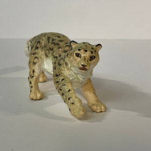 1992 Safari Ltd. 6 Snow Leopard Figure Plastic Black & White Spotted ...
