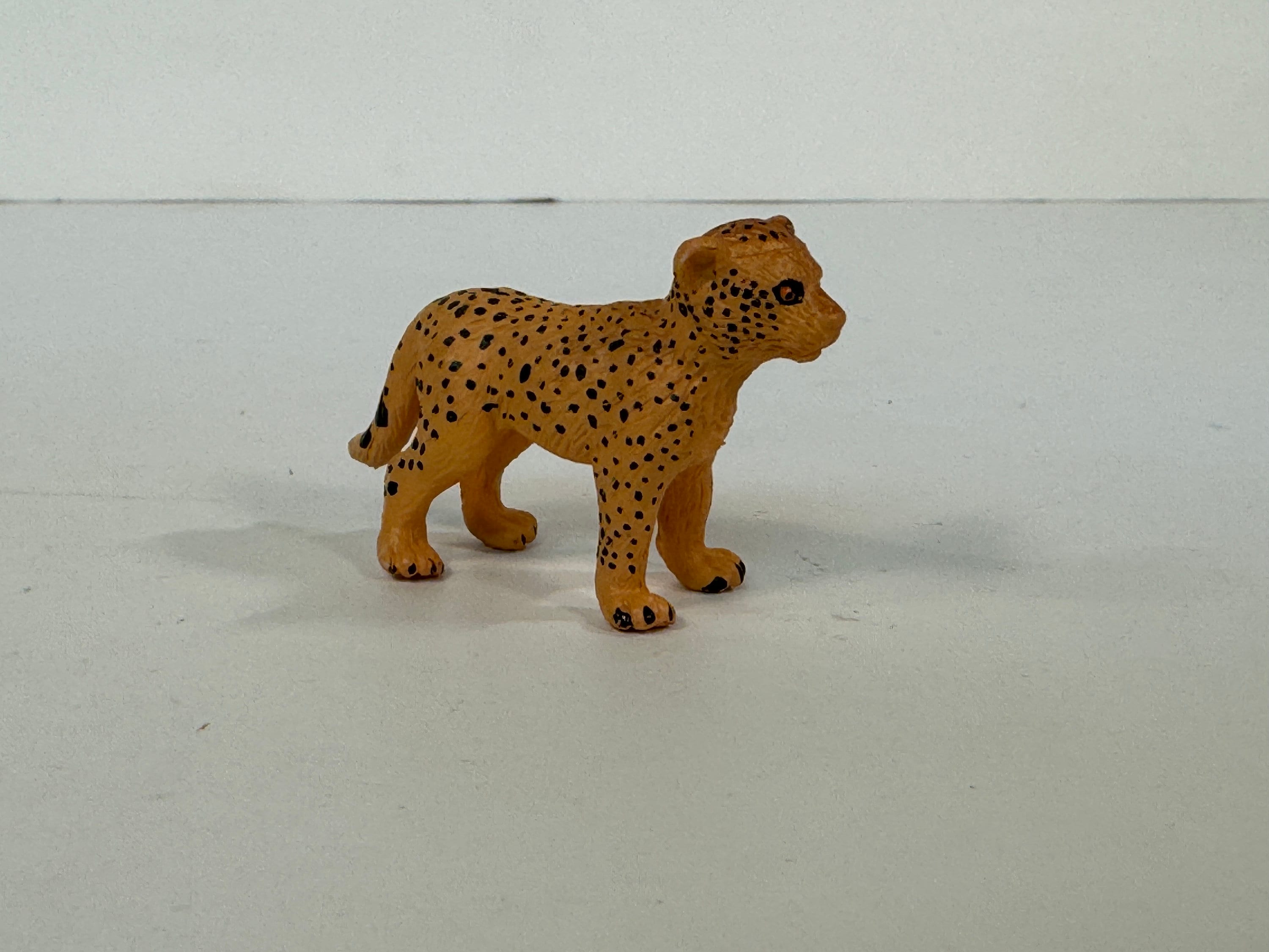 1990s Four Jaguar Figures Plastic Leopard Panther Family Adult Baby Cub ...
