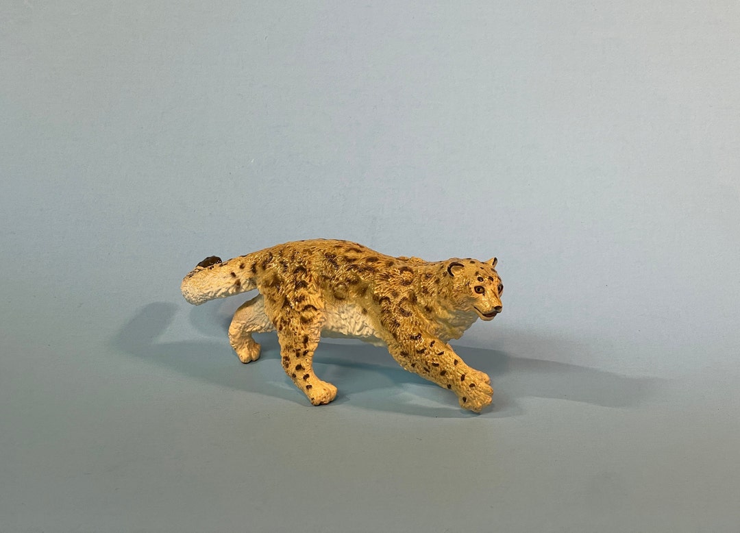 1992 Safari Ltd. 6 Snow Leopard Figure Plastic Black & White Spotted ...
