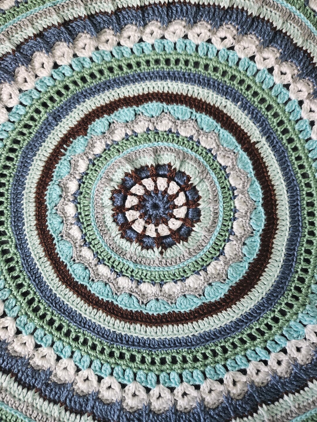 Handmade Crochet Circular Throw, Multicolor Crochet Afgahn, Super Soft ...