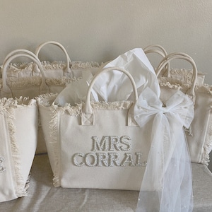 Personalized Bride Canvas Tote | Pearl Lettering, Engagement Gift - Etsy