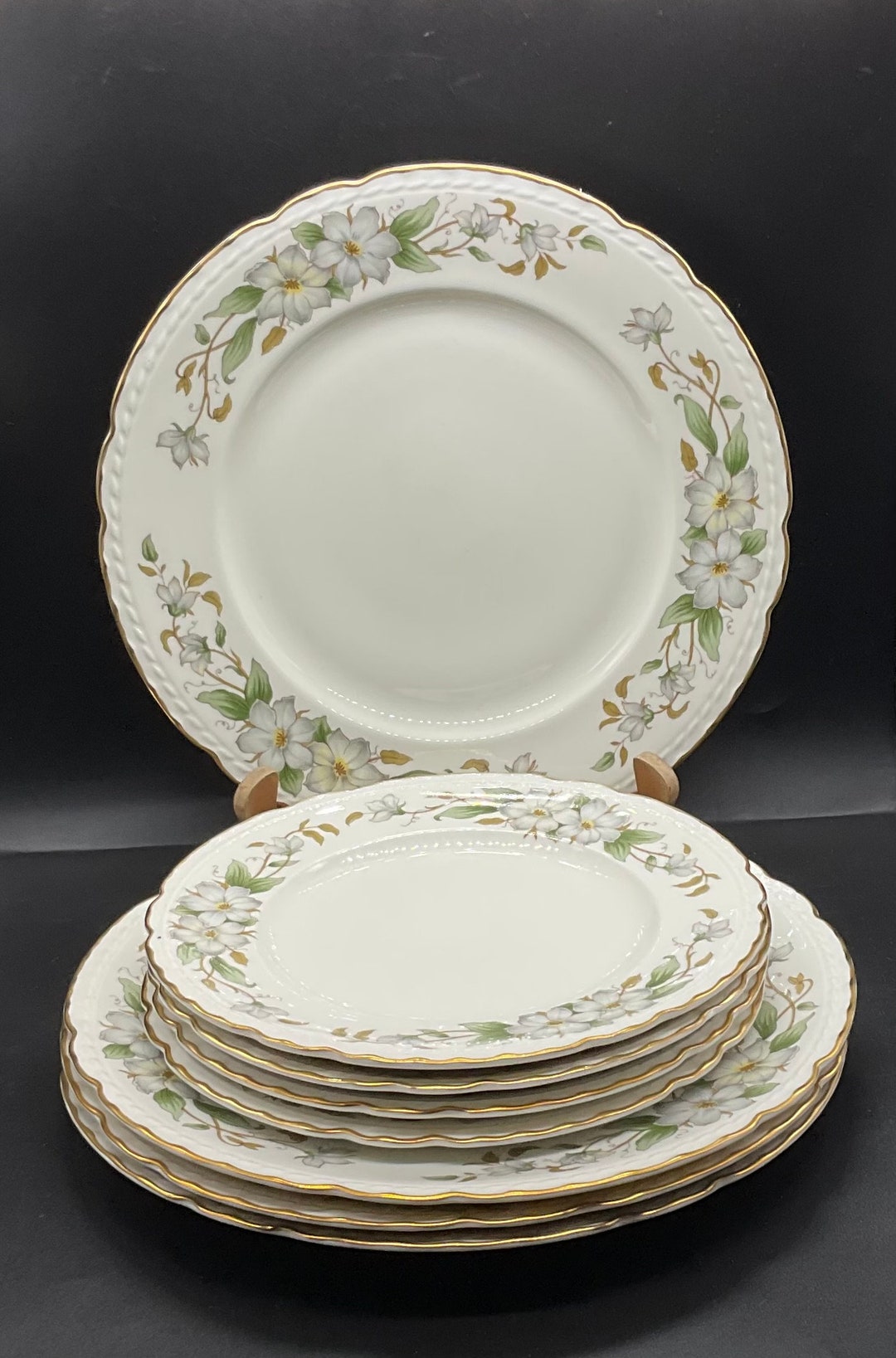 Vintage Jackson Featherweight China Made in USA 4 Dinner Plates and 4 ...