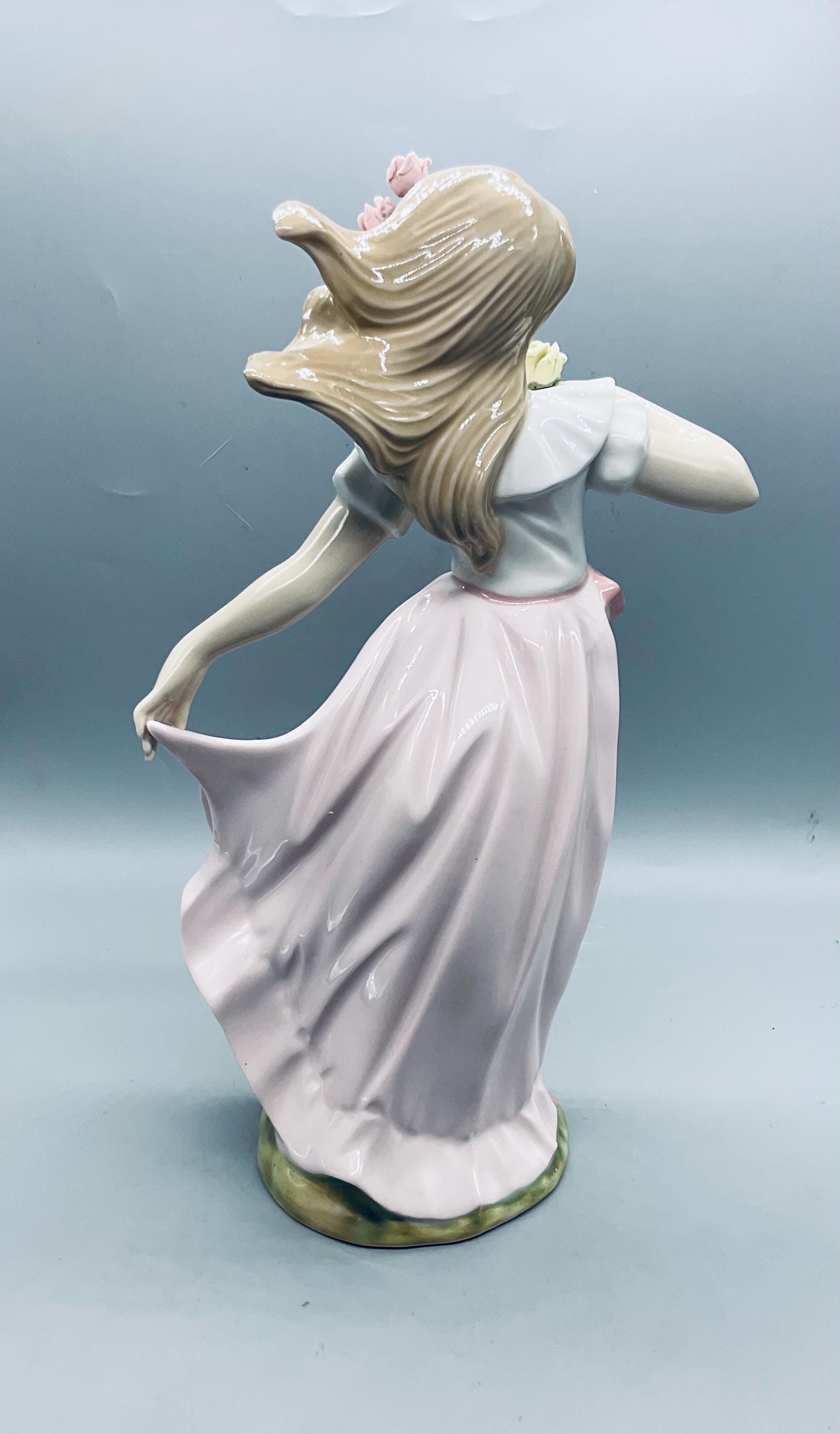 Vintage Tengra Hand Made in Spain Valencia Girl With Roses Figurine - Etsy