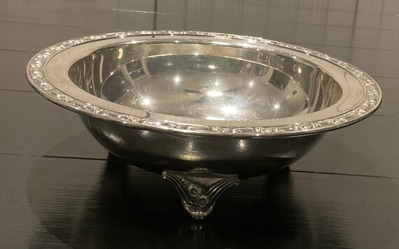 Dining & Serving Bowls Vintage Oneida Silversmiths Silver Plated 10 3/4 ...