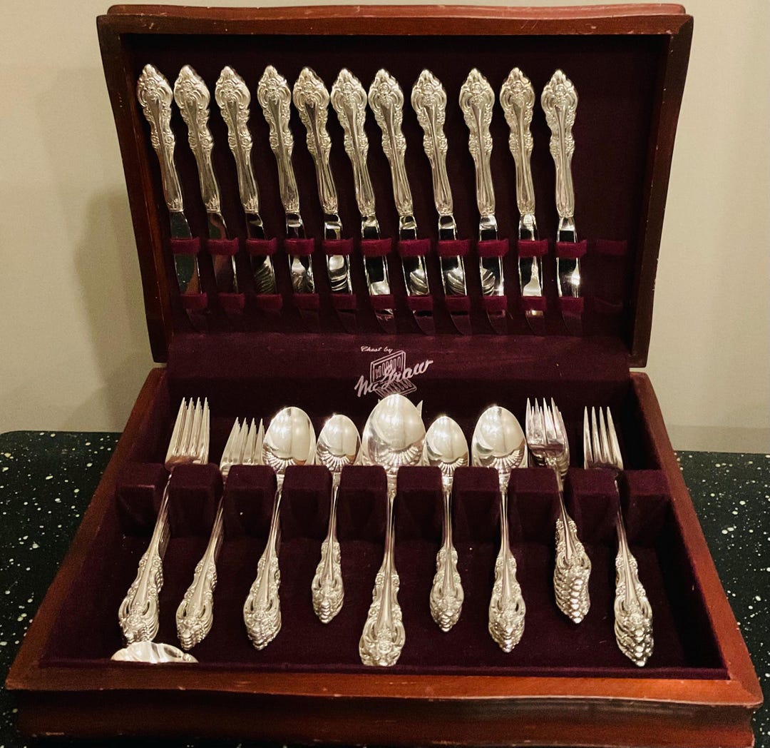 Vintage Oneida Community Silver Plated 62 Pieces Silverware / Flatware ...