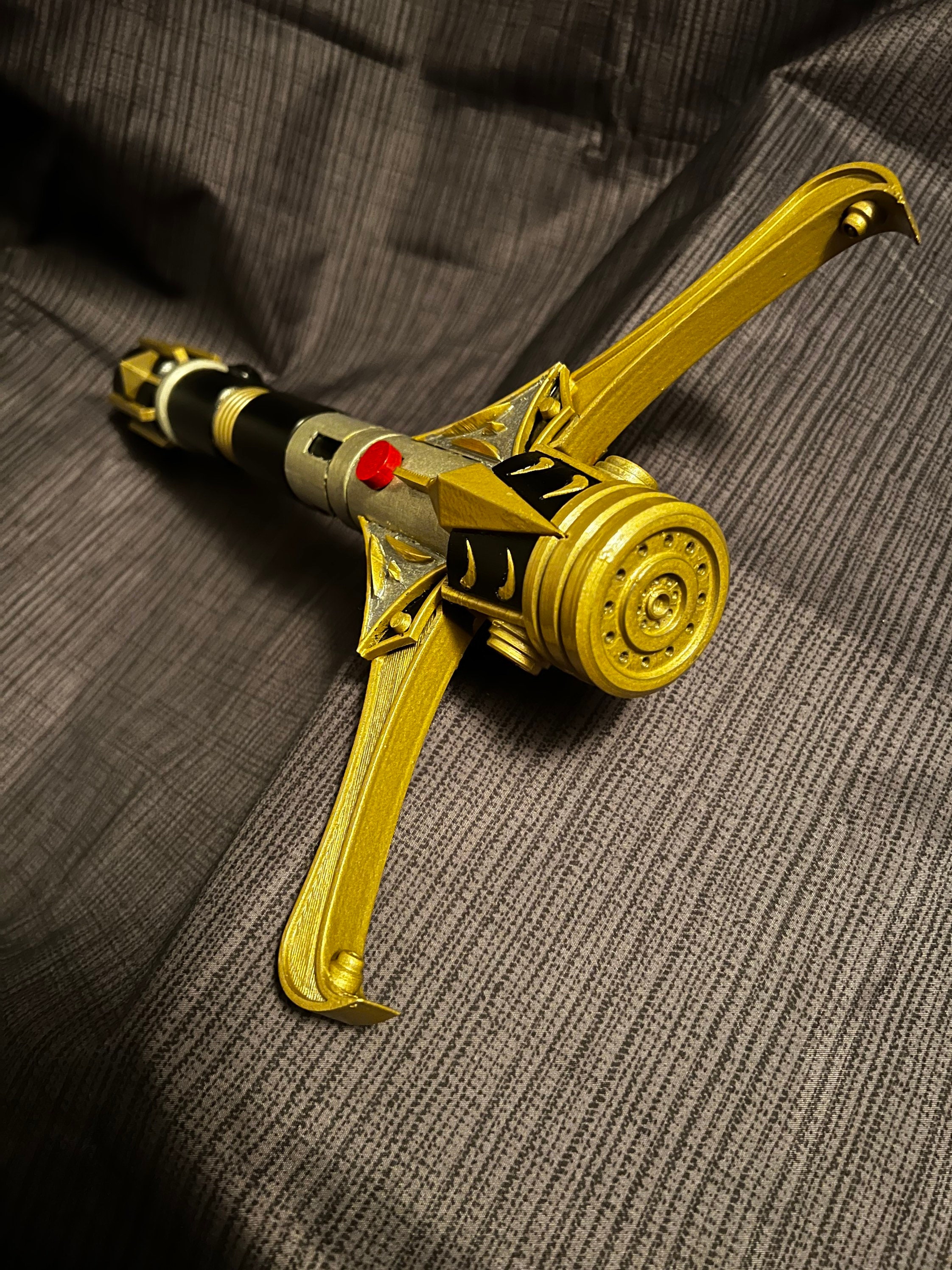 Stellan Gios Lightsaber Hilt 3D Printed - Etsy Canada