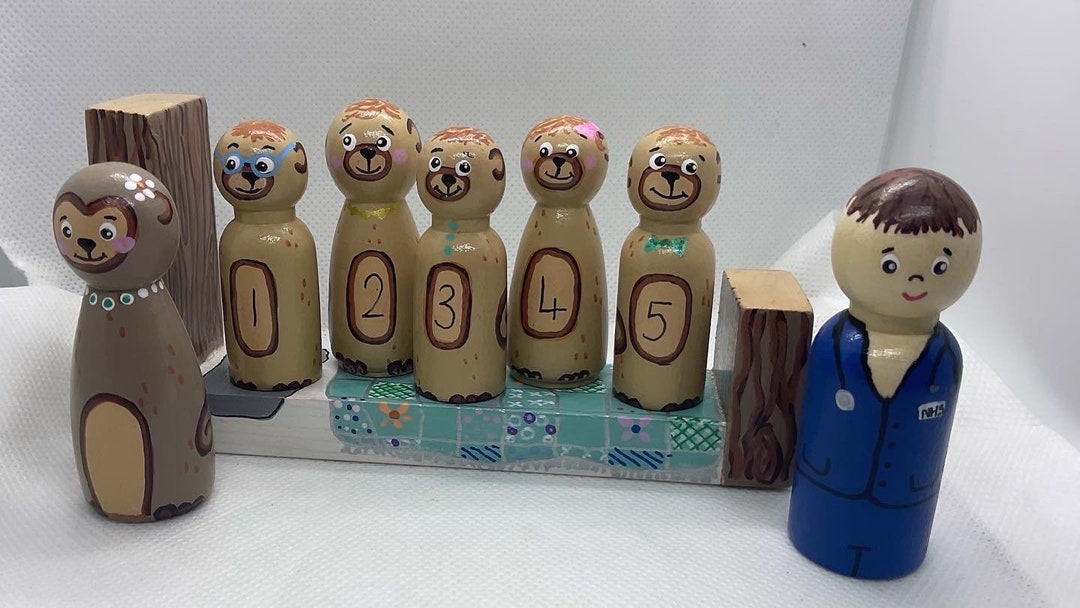 Five Little Monkeys Peg Doll Set: Hand-painted Nursery Rhyme Toy - Etsy