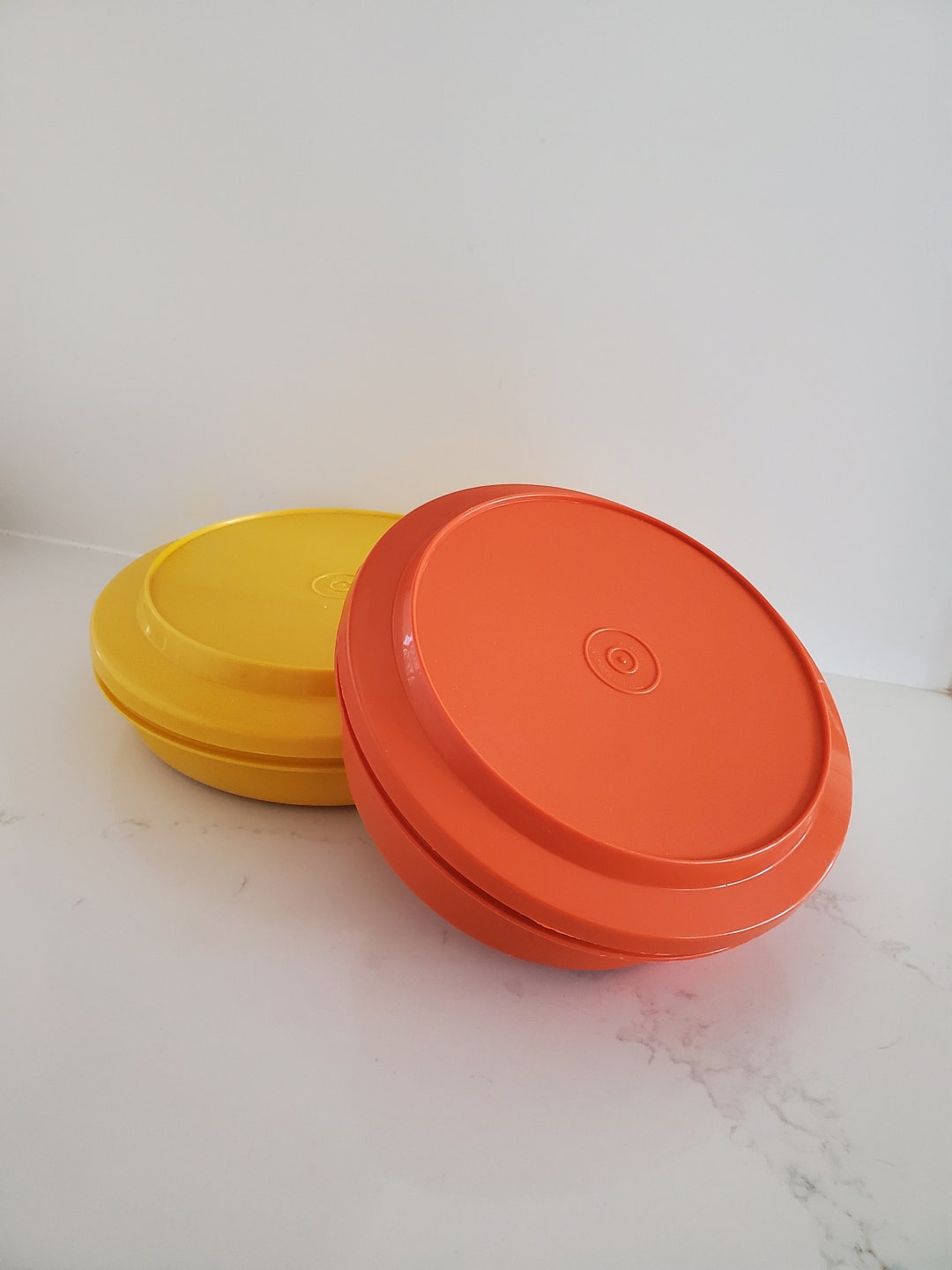 Vintage Set of 2 Tupperware Seal and Serve Containers Orange and Yellow ...