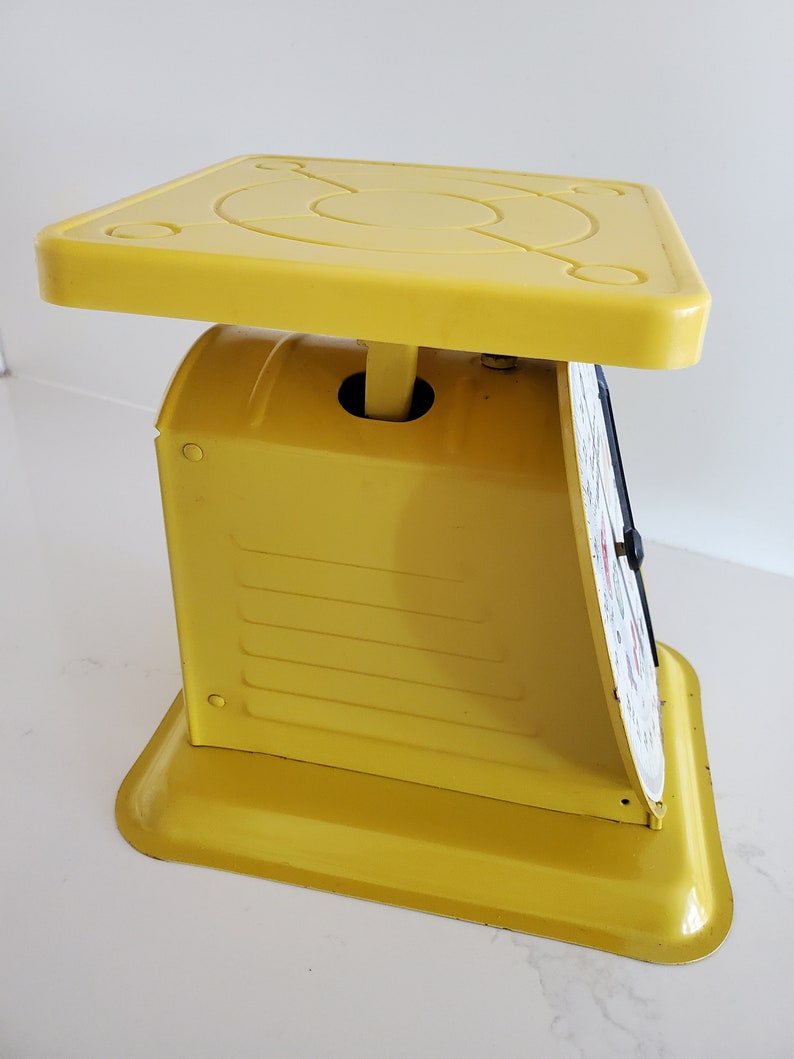 Vintage American Family Scale in Yellow - Etsy