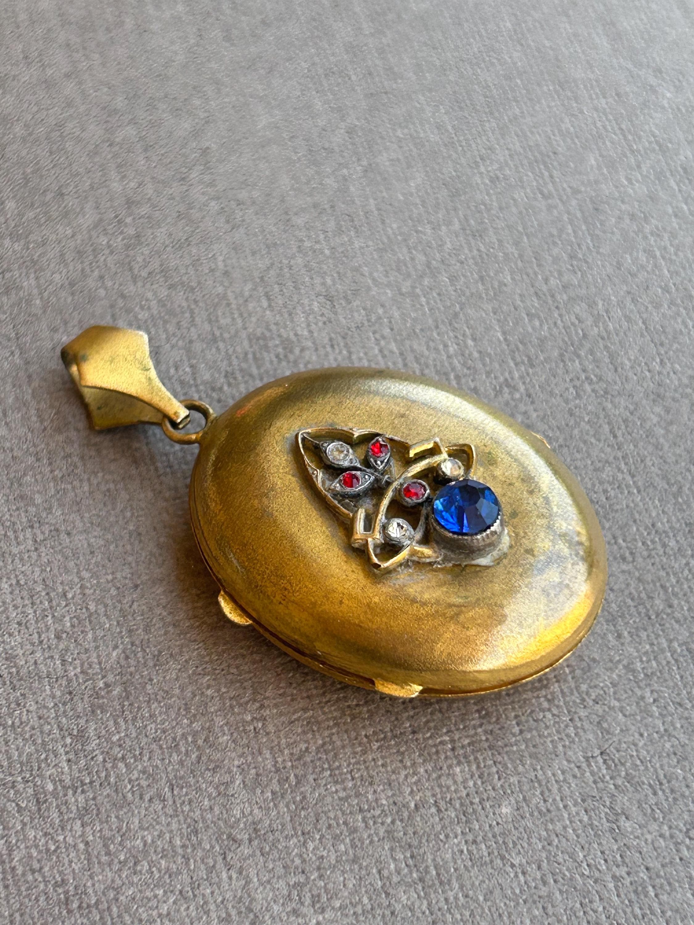 Antique Locket Pendant – Art Deco Oval Locket With Colorful Glass ...