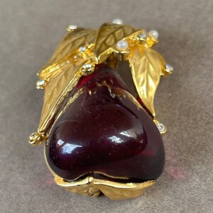 Brooch "pear" Lucite Vintage - Etsy