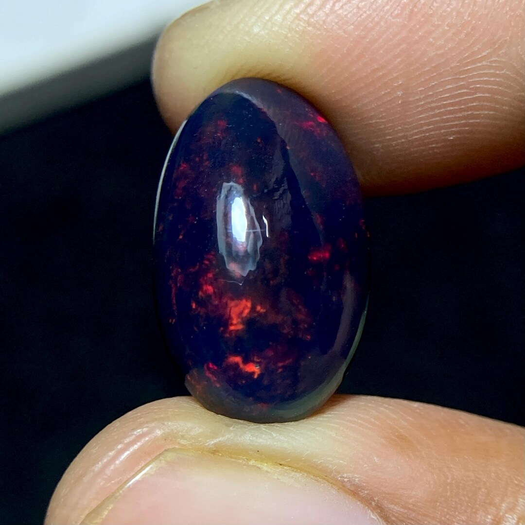 Iridescent Black Opal With Bright Green & Bright Red Fire 18 X 11 X 6MM ...
