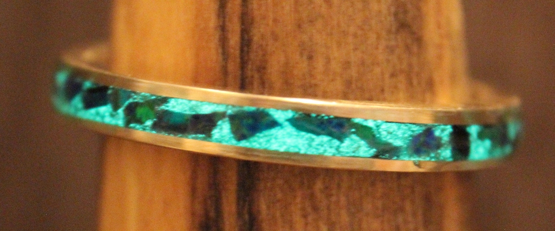 8mm Wide Glowing Green Opal Inlay Ring - Etsy