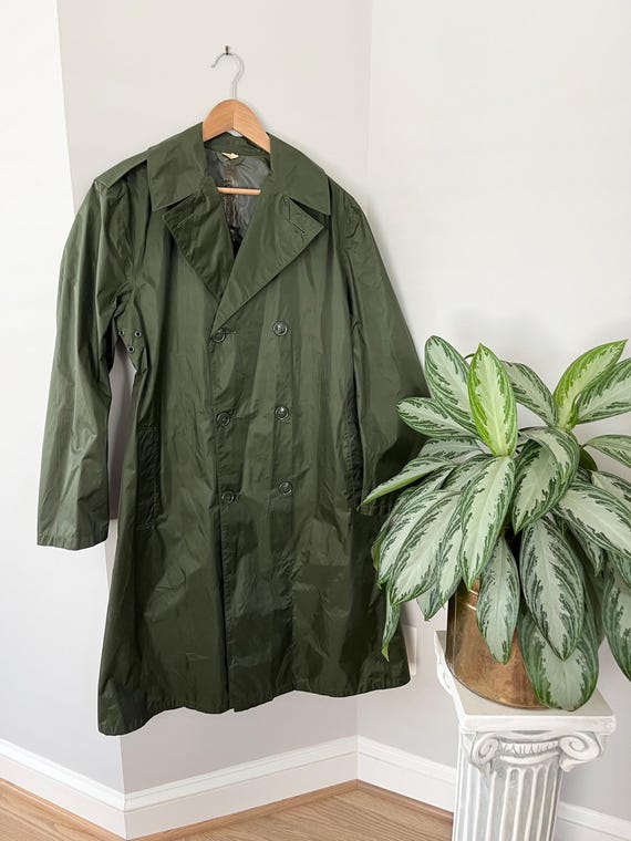 Vintage army raincoat - Gem Vintage army raincoat - Gem