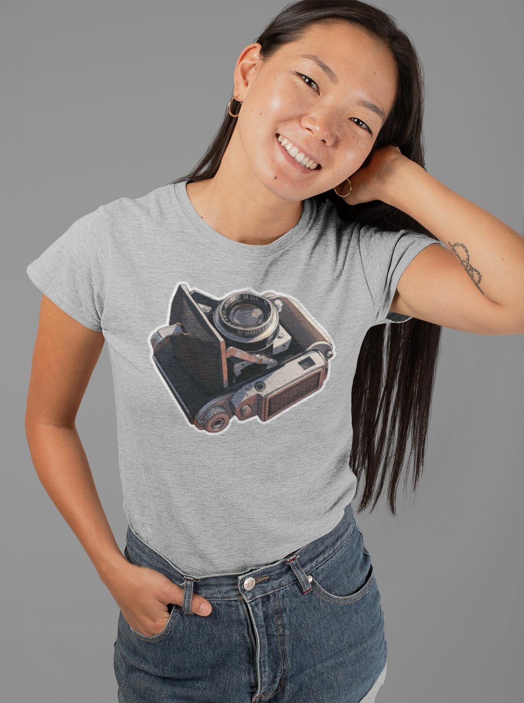 Vintage Camera Art Print Shirt, Photography Gift, Retro Film Camera Tee ...