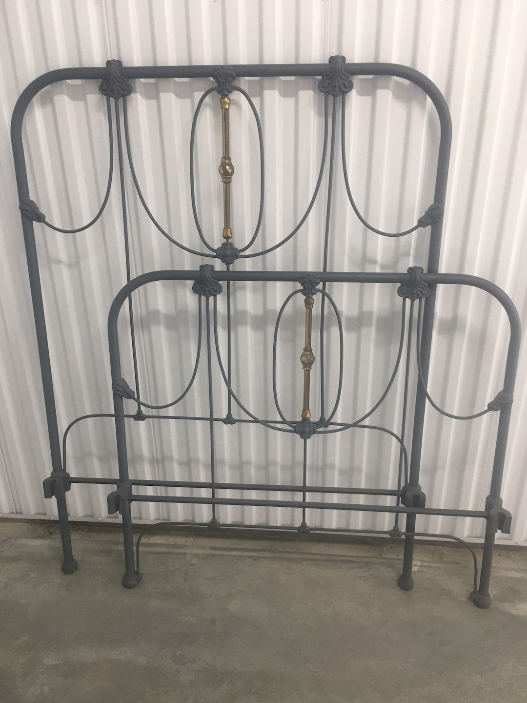 Antique cast iron queen bed frame store