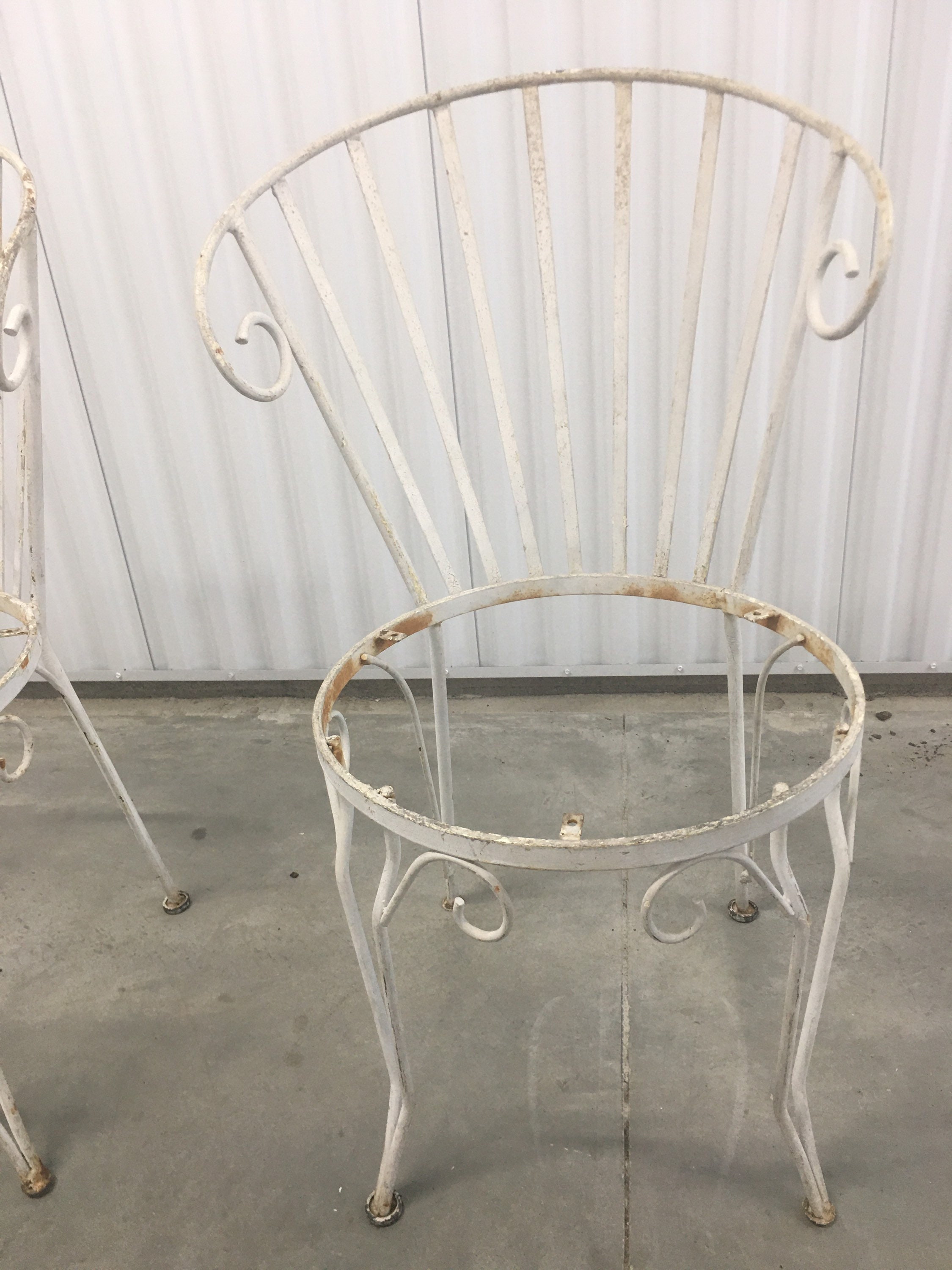 Vintage Wrought Iron Patio Chairs Vintage Patio Chairs White Metal ...