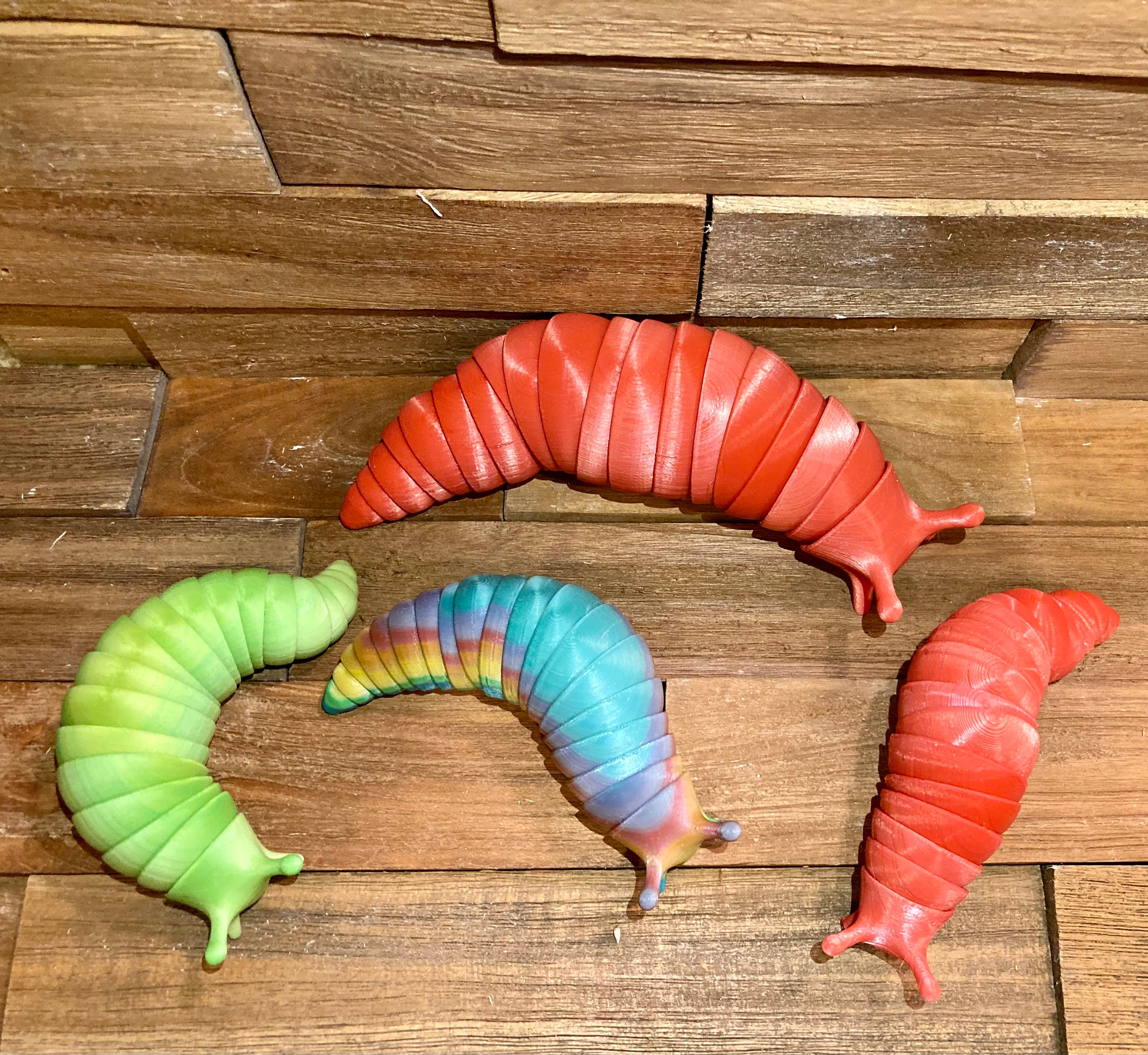 3D Printed Articulated Tiktok Slug - Etsy