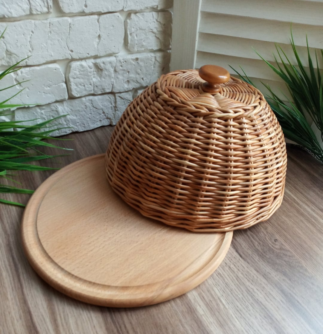 Round Board With Wicker Lid. the Lid Covers the Food. Punnet. - Etsy