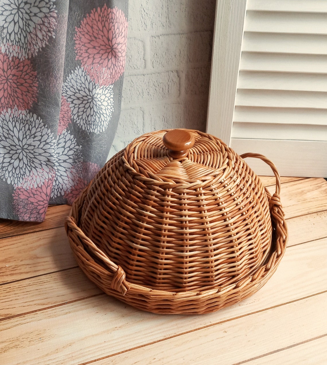 Wicker Basket for Beautiful Serving and Storage of Bread.round Tray ...