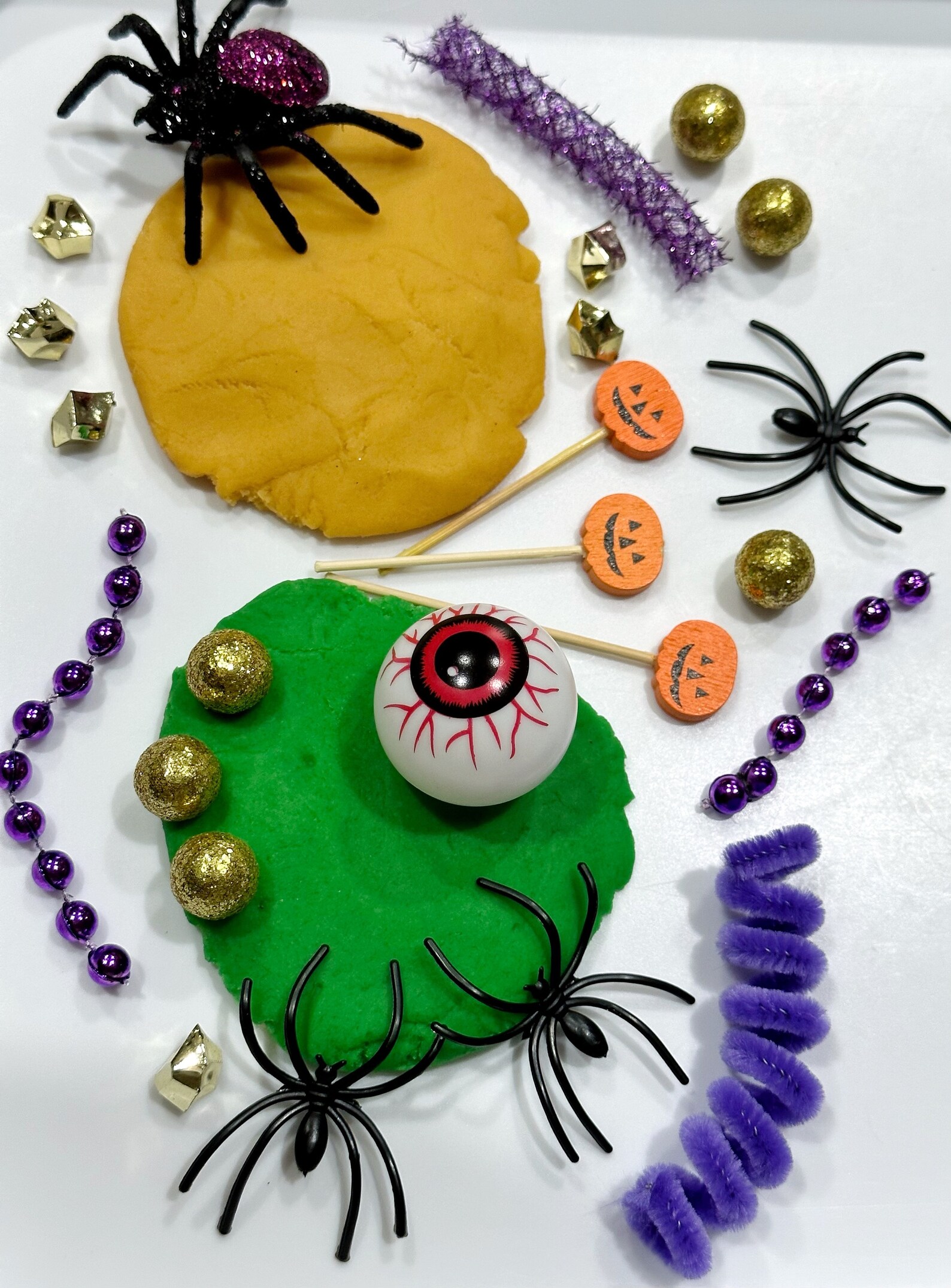 Halloween Play Dough Kit, Halloween Games, Sensory Play, Kids Gifts ...