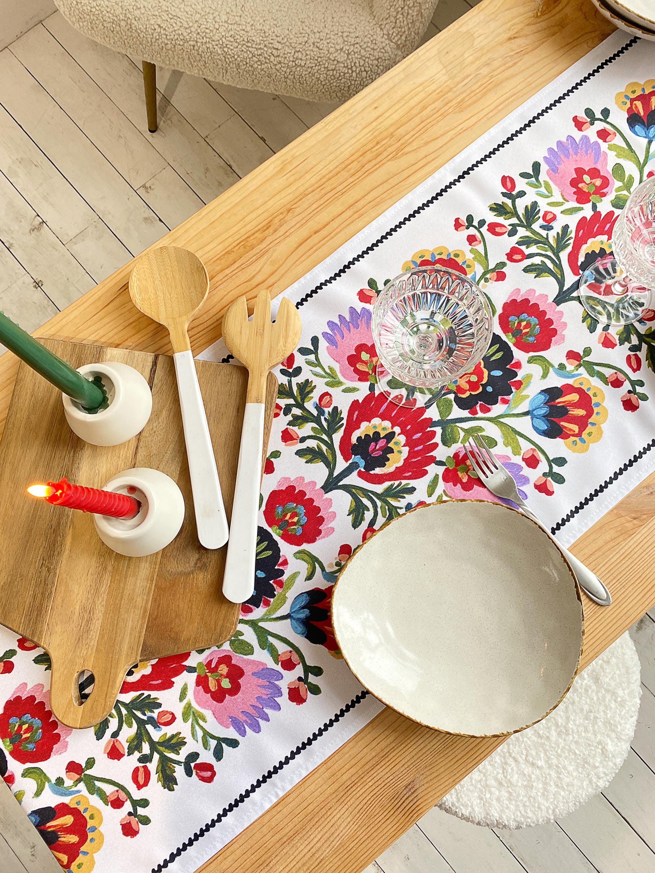 Colorful Folk Art Table Linen and Napkins Set for Warm, Welcoming ...