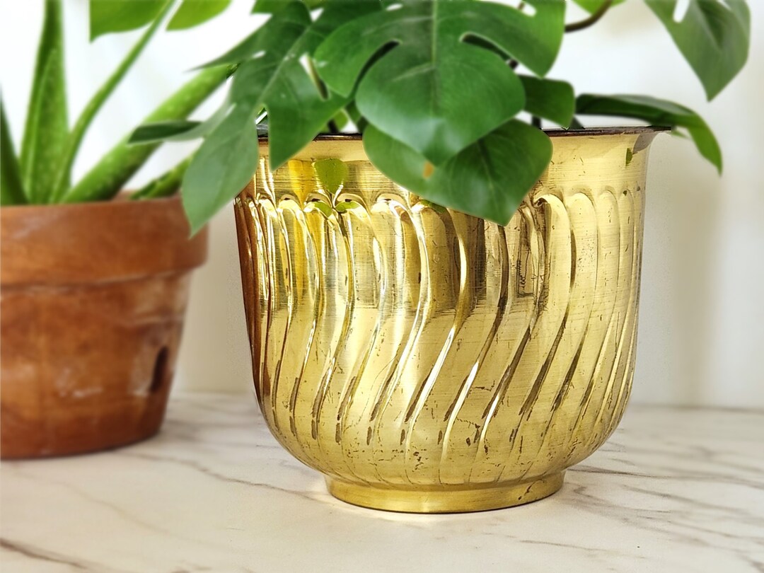 Vintage Wavy Pattern Brass Cache Pot, 7" - Etsy