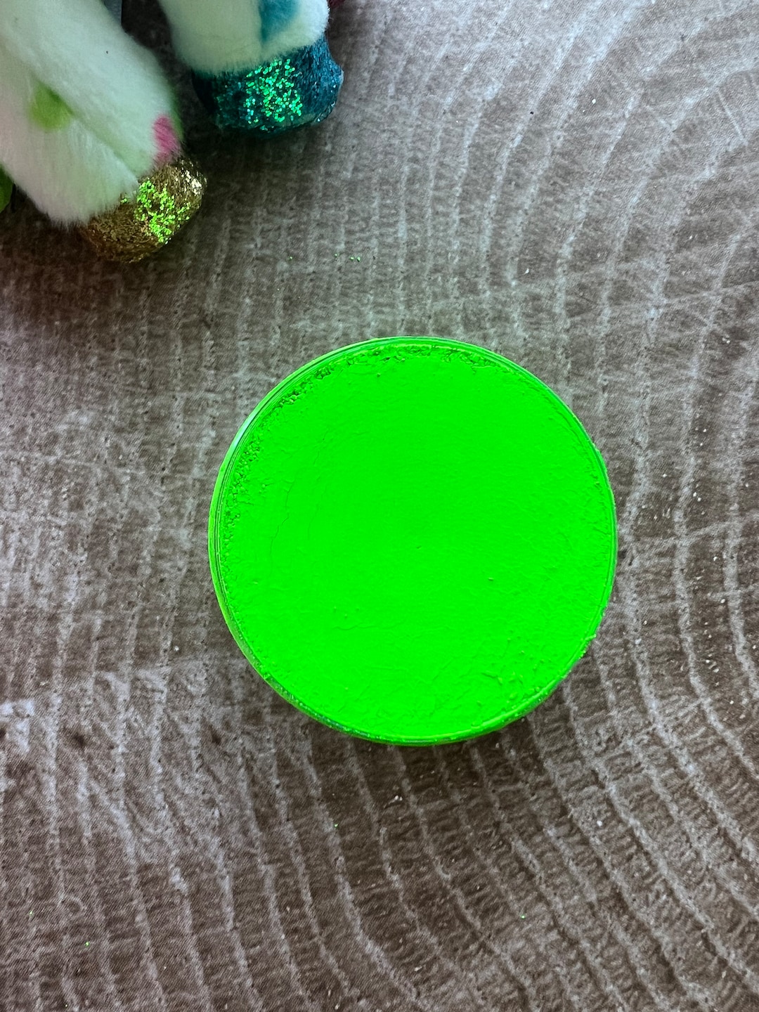 Neon Green>>fluorescent Green Mica Pigment Powder, Neon Green Loose ...
