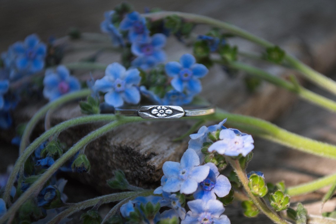 Forget Me Not Ring, Dainty Silver Flower Ring, Floral Band, Pansy Ring ...