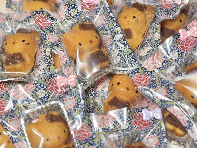 Party or Wedding Favor : Kitty Madeleines - Etsy