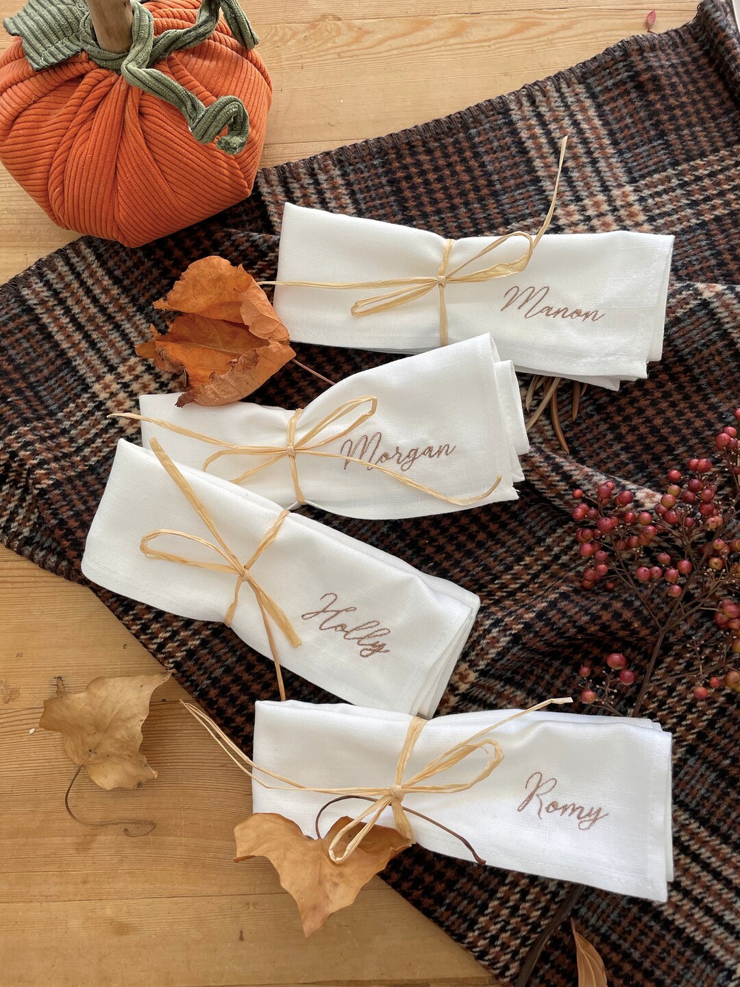 Embroidered Napkins. Personalized Table Decoration - Etsy