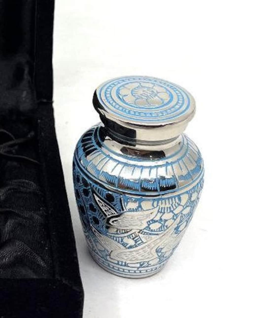 Small Urns for Human Ashes - Mini Urns for Human Ashes - Keepsake Urns ...