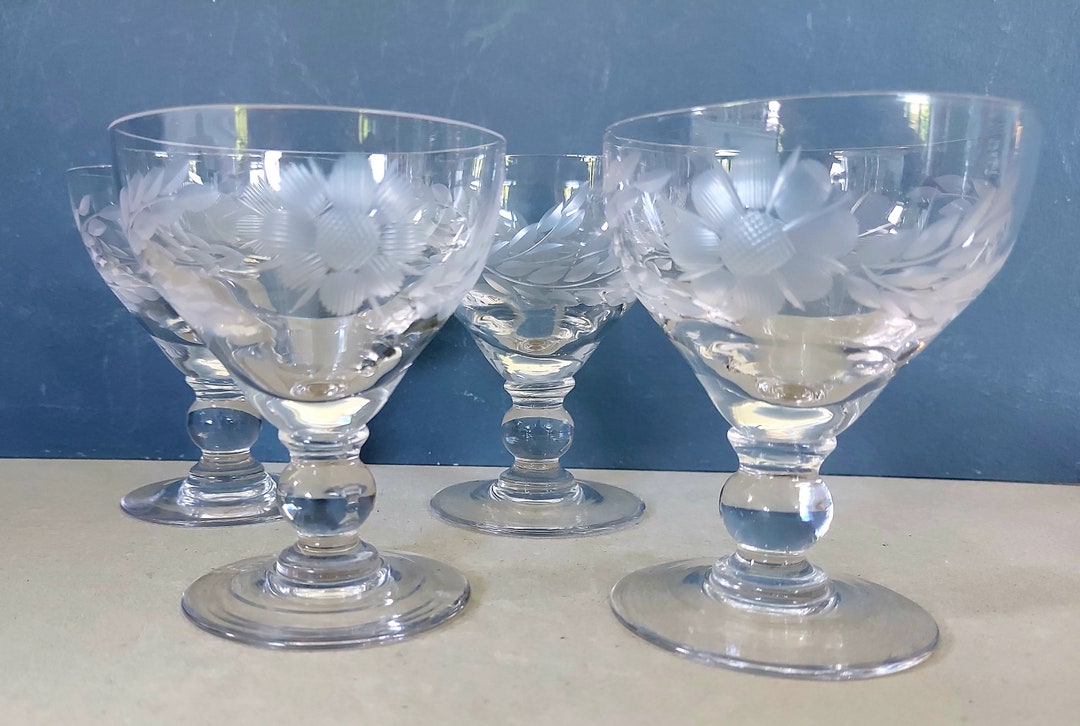 4 Vintage Whisky Tot or Rummer Glasses With Etched Flower and Leaf ...