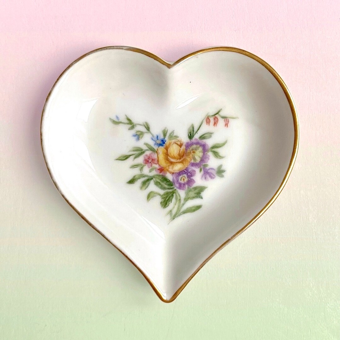 Heart Shaped Petite Dish With Hand Painted Yellow Rose Bouquet. Saxon ...