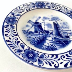 Blue Delfts Antique Small Round Plate With Dutch Motive. Made in the ...