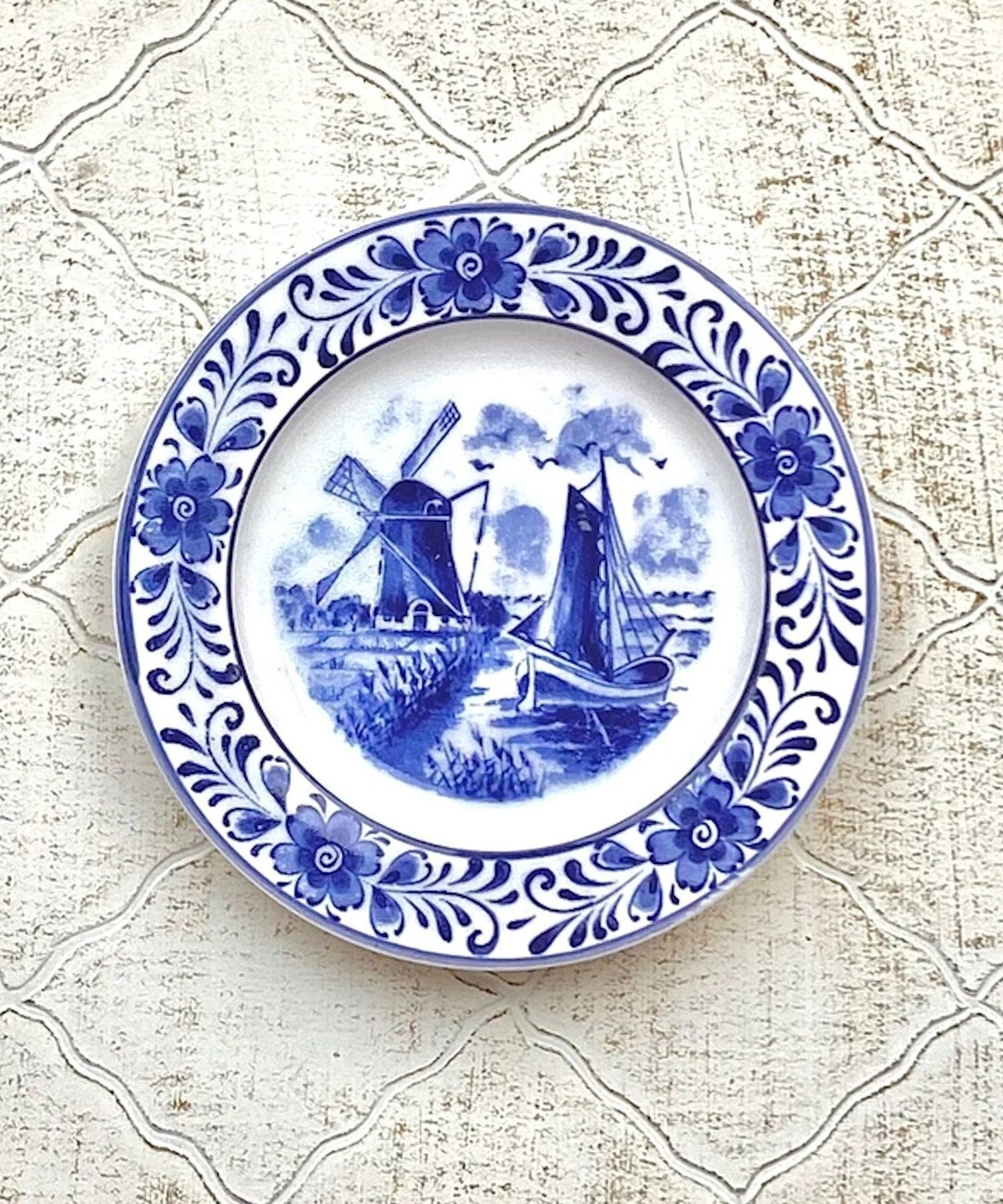 Blue Delfts Antique Small Round Plate With Dutch Motive. Made in the ...